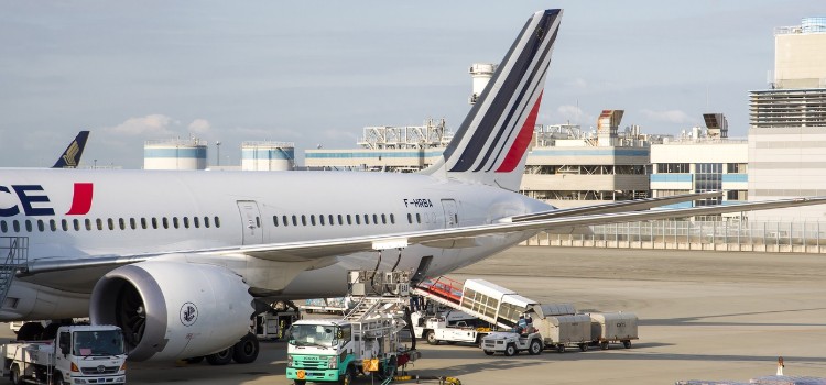 Misconceptions of Shipping LCL vs. Air Freight